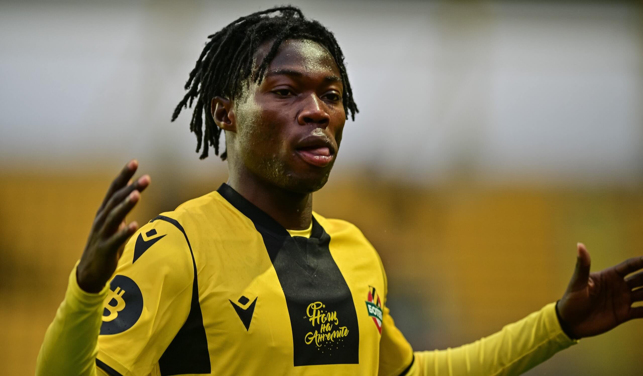 Официално: Самуел Акере подписа нов договор с Ботев Пд