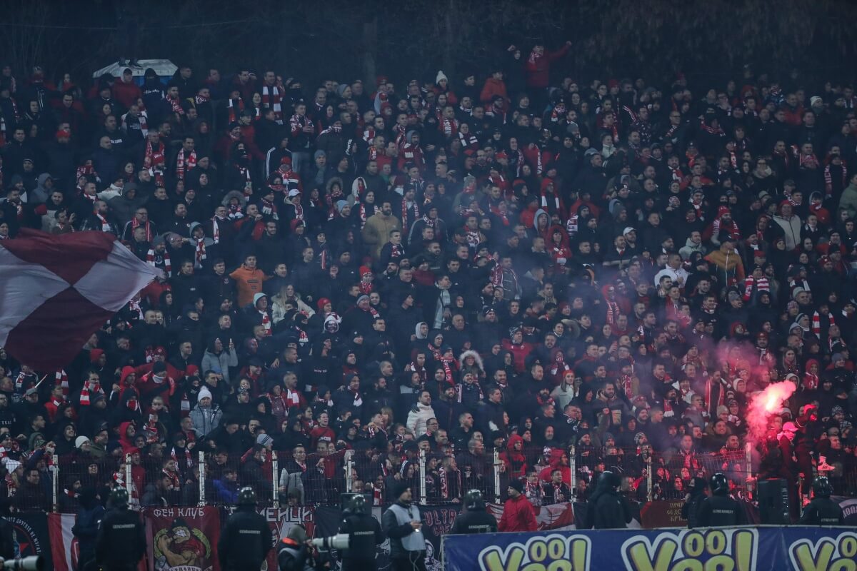 Феновете на ЦСКА пуснаха ново видео от сбогуването с Армията